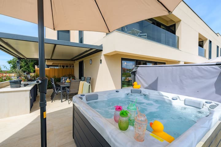 Superbe Appartement Avec Jacuzzi, Barbecue, Smart - Umag