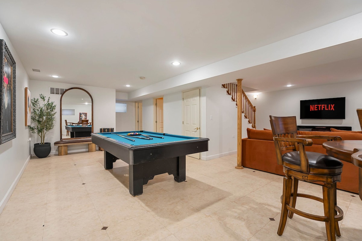 4 lits King Size avec salles de bain + billard arcade - Maisons à louer ...