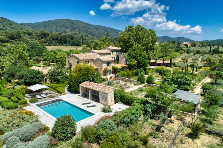 Bastide Historique En Sud Luberon, Piscine - Lourmarin