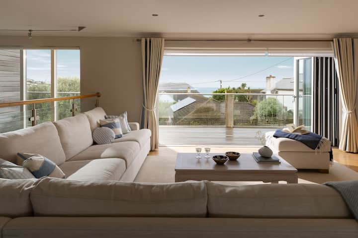 Springtide - Polzeath Beach