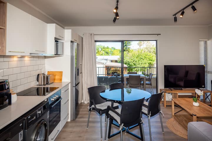 107 Seahorse - 1 Bedroom Premium Unit With Parking - Knysna