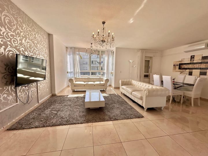 Modern 3br Gran Alacant: Pool, Garage & Spacious - Santa Pola