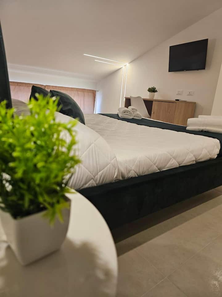 Aura Beb - Queen Con Jacuzzi - Pachino