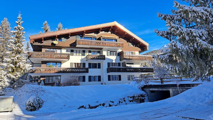 Helvetia (3005 Ra) 3-zw 3. Stock - Valbella