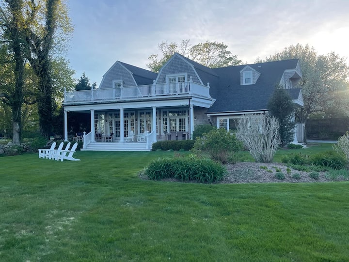 Historic Narragansett Stay With Ocean Access - Narragansett, RI