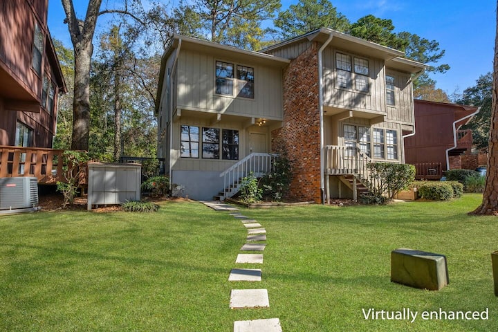 Tomahawk Chop Fan Retreat At The Timbers - Tallahassee, FL