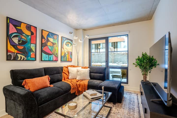 Downtown Stay|rooftop Pool, Gym & Parking - Montréal