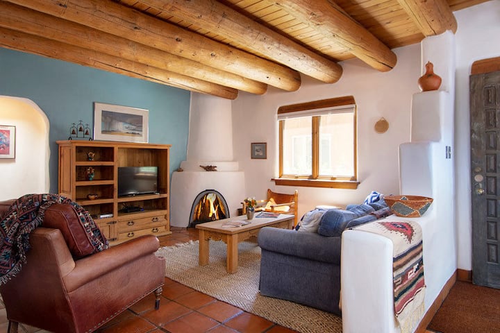 Charming 2br Near Santa Fe Plaza - New Mexico