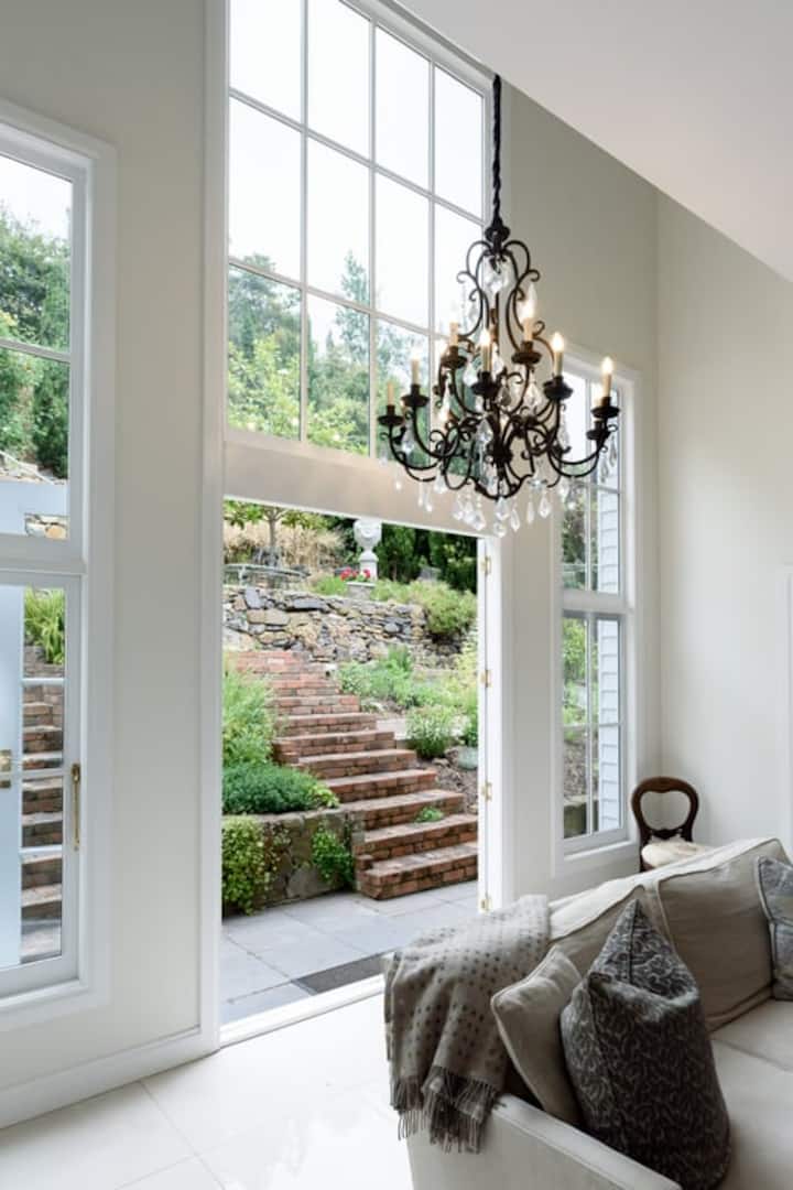 Historic 1889 Victorian Estate - Tasmania