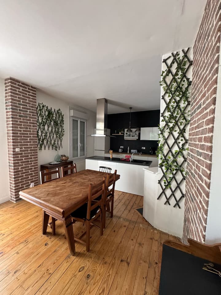 L' Atypique Briviste - Villa Montyon - ibis budget Brive La Gaillarde