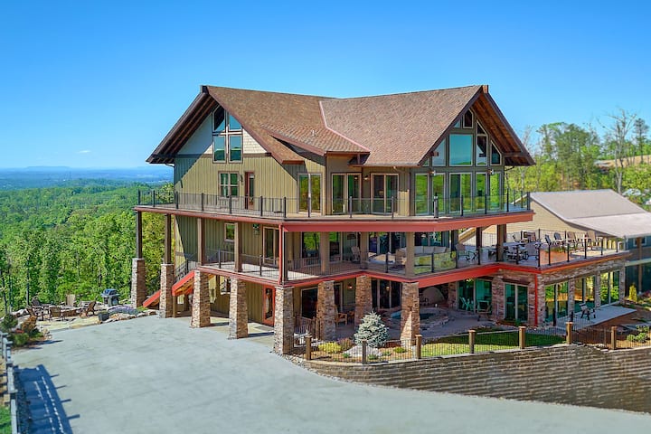 "Kb Lodge" 6 Bedroom Cabin - Gatlinburg, TN