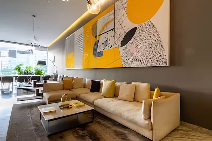 Bright 4br Unit W/ Pool & Gym Access - Guadalajara