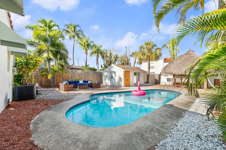 #New Tiki Oasis | Private Pool + Guest House - 팜비치