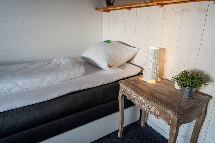 Chambre Simple-traditionelle-salle De Bain Privée- - Holzminden
