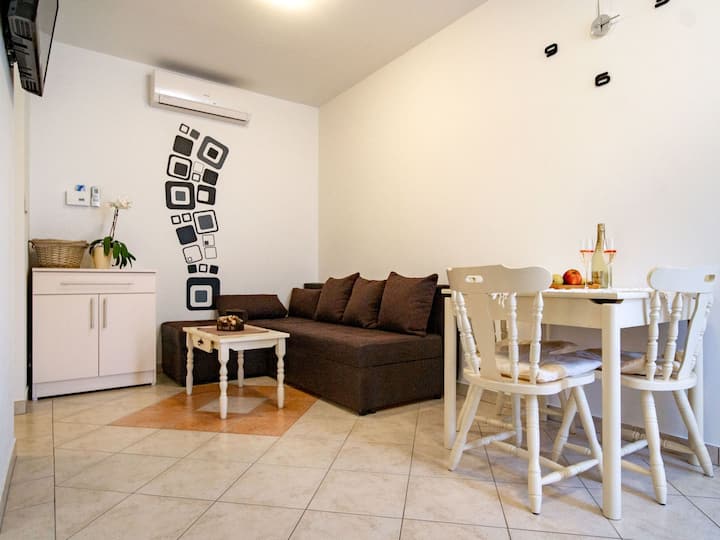 Appartement In Lopar Mit Grill By Interhome - Lopar