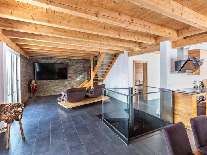 Wunderschönes Luxus-chalet Mit Seesicht - Stoos
