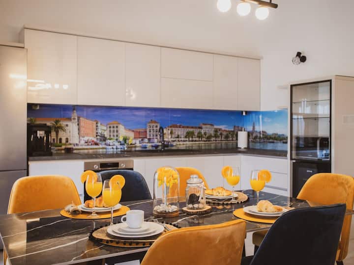 Luxuriöses Ferienhaus Lucija Mit Jacuzzi - Dugi Rat