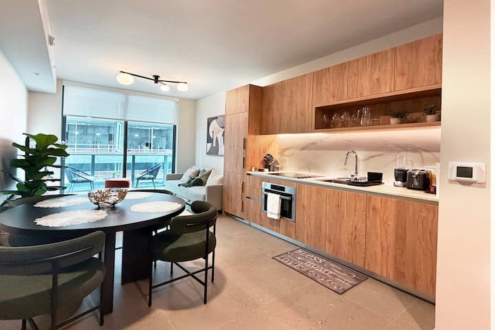 Condo W Free Parking. Pool & Gym Access. - Miami