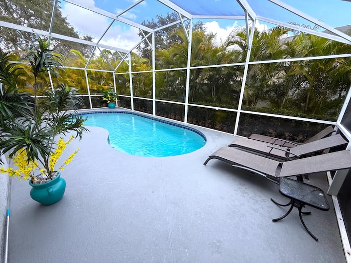 The 19th Hole Retreat - Davenport, FL
