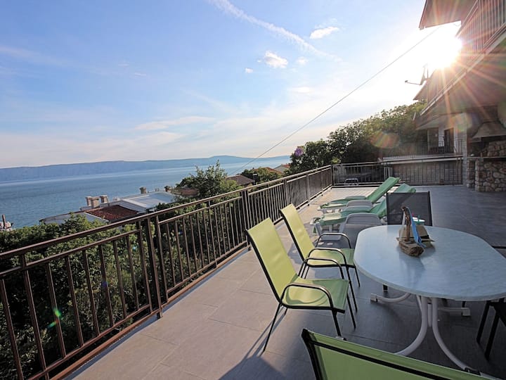 Wunderschönes Ferienhaus In Povile Mit Garten, Ter - Senj