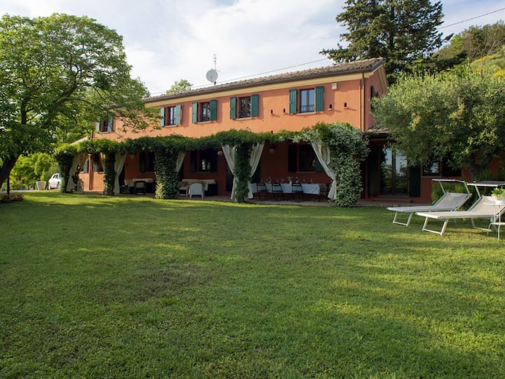 Villa Mit Privatem, Halb Versenkbarem Pool In Meer - Pesaro