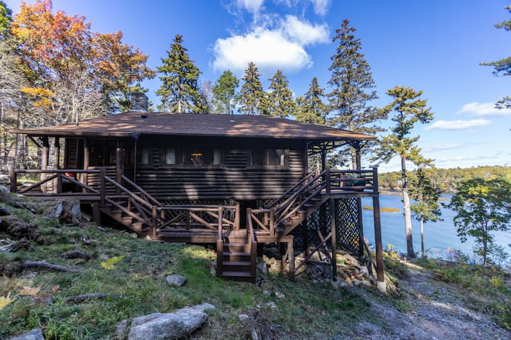 New Listing By Sea Maine! Crest View Cabin - Boothbay Harbor, ME