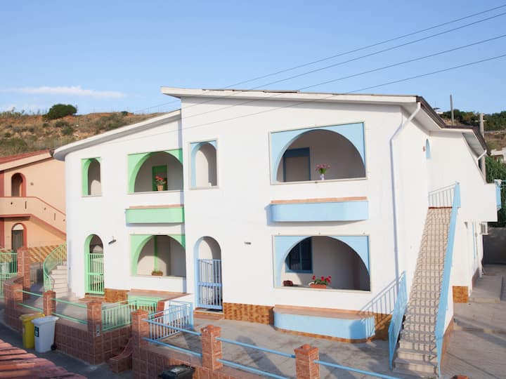 Flach "Maredelgolfo Verde By Interhome - Balestrate