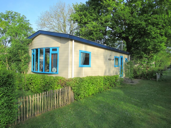 Gemütliches Mobilheim Mit 3 Schlafzimmern - Ouddorp