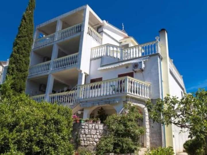 Appartement In Dramalj Mit Möbliertem Balkon - Crikvenica