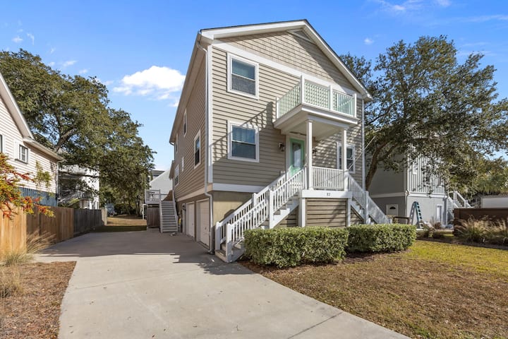 Dog Friendly & Ping Pong! 5-8 Min Walk To Beach! - Isle of Palms, SC