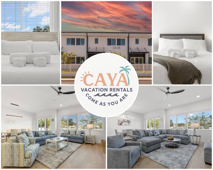 New! Casa Doble | 2 Gorgeous & Spacious Townhomes - Tampa