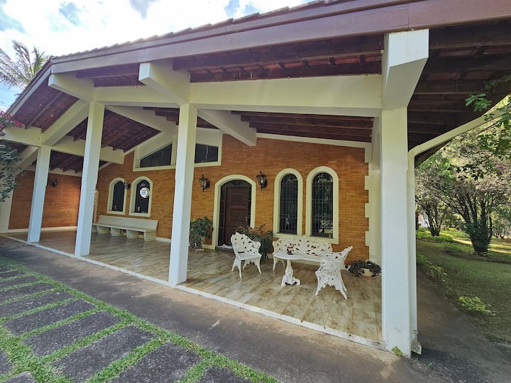 Chácara Letícia - O Chalezinho Studios - Amparo