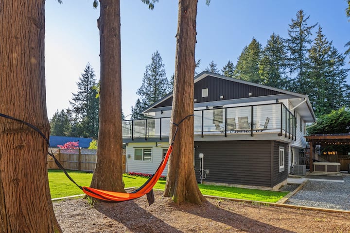 Bunny Bliss | Lower Level, Hottub, Firepit,theatre - Langley