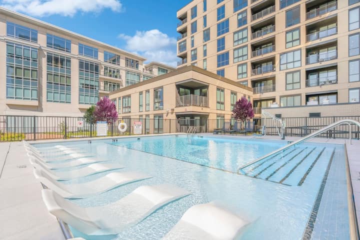 Super Lux Dt Condo | Pool+gym+espresso+exec Lounge - Mile Square - Downtown - Indianapolis