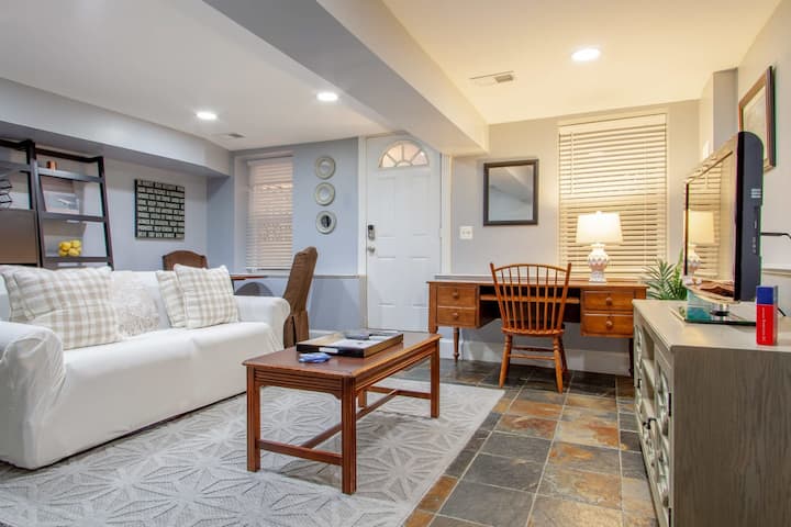 Delightful 1-br Accommodations / Nearby Metro - Washington, DC