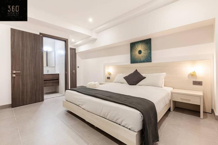 Lovely Modern Large Spacious Home With 7 Br + Wifi - Malta