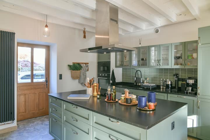 La Maison De La Pépée - Morestel