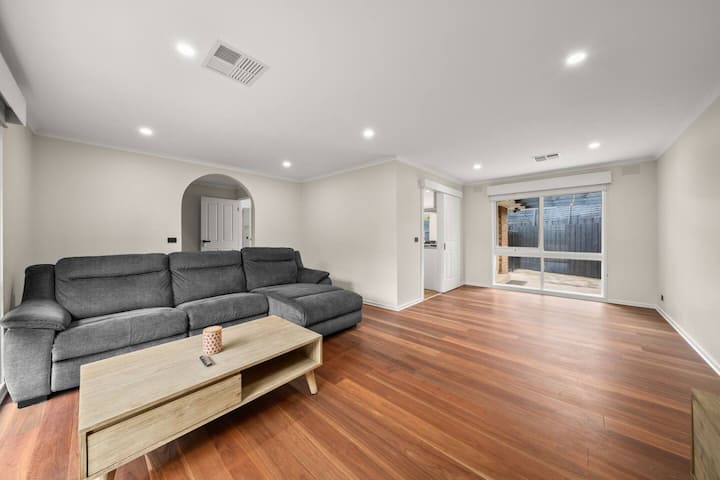 20%off Monthly Wantirnasouth 4b Family Getaway - Bayswater