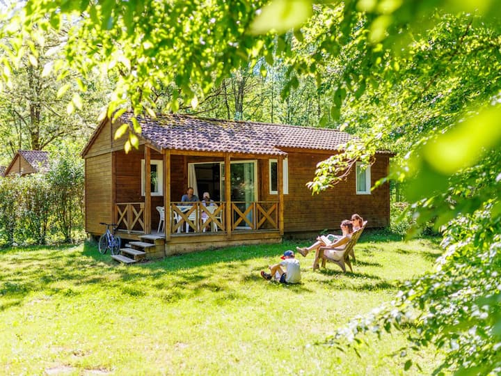 Camping La Bastide-de-sérou, 4 Pièces, 7 Pers. - Lac de Mondély