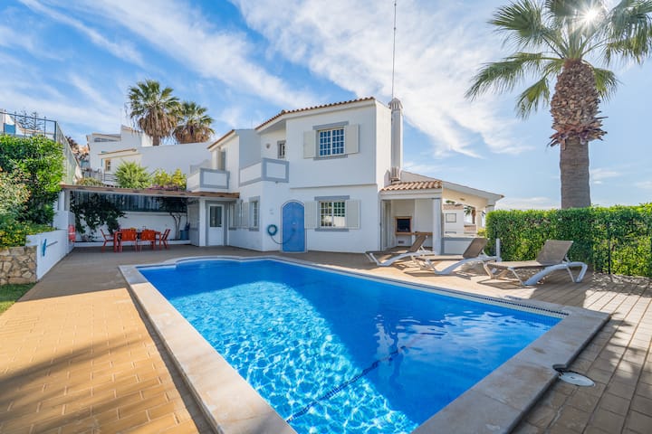 Villa De Standing Proche Marina - Albufeira