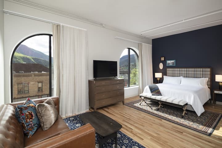 Mountain Retreat Near Iron Mountain Hot Springs - Glenwood Springs, CO