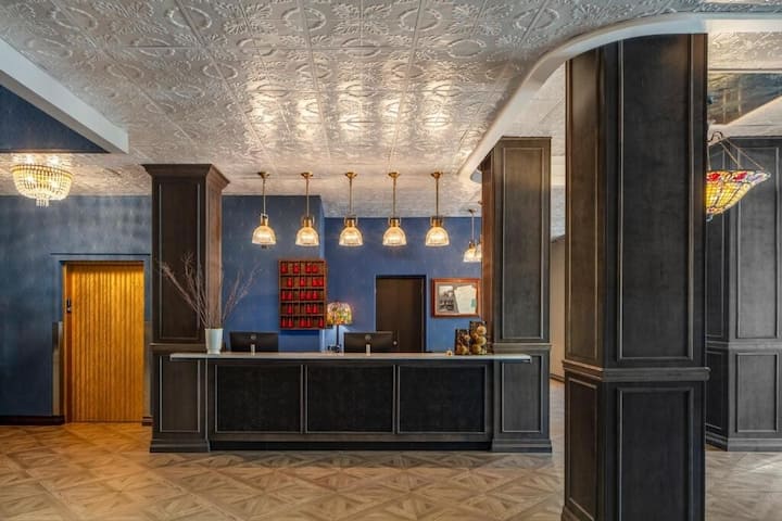 3 Urban Comfort Steps From Downtown Hotspots - Glenwood Springs, CO