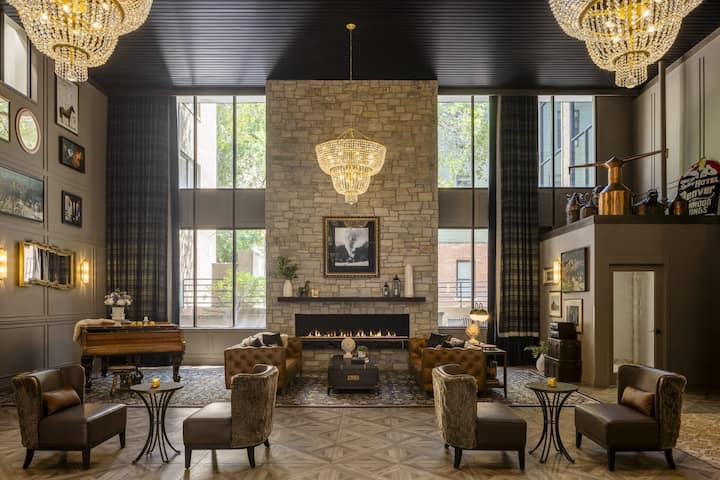 Relaxed City Comfort Near Local Eats | 3 Units - Glenwood Springs, CO