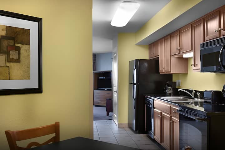 4 Serene Oceanfront Units W/ Kitchenette And Pools - Myrtle Beach, SC