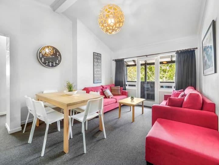 Karas 6 - Central Village - Charlotte Pass