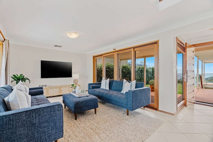 Bella Monte - Easter Holiday Special - Terrigal