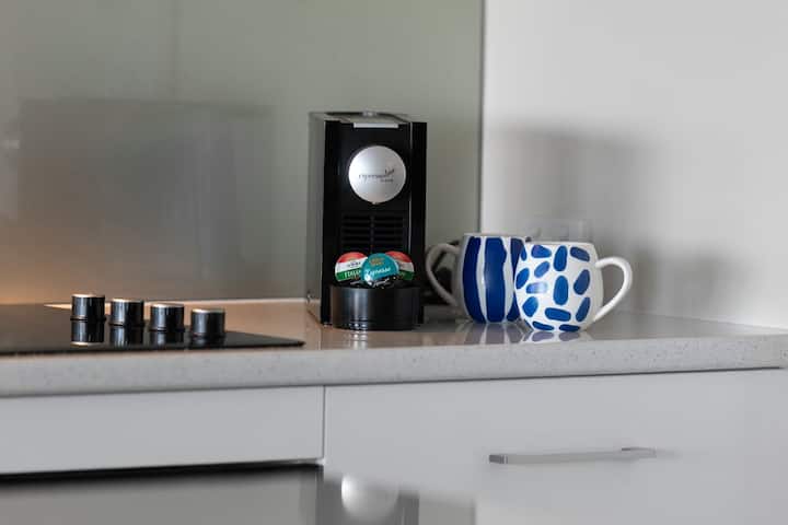 Pandanus Coolum Beach 2 Bedroom Exec Apartment - Coolum Beach