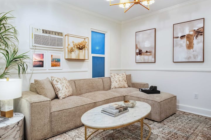 Charming West Hollywood Bungalow: 2 Bedrooms, Perf - ウェスト・ハリウッド, CA