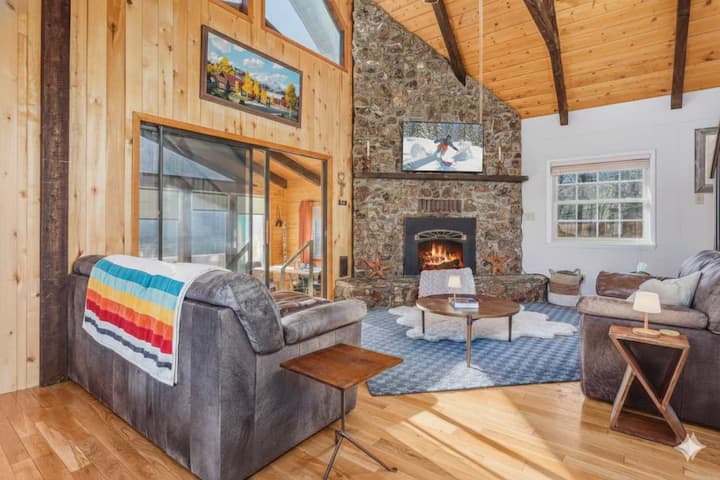 Monarch Mtn Retreat | 15 Min To Skiing - Sleeps 6! - Monarch, CO