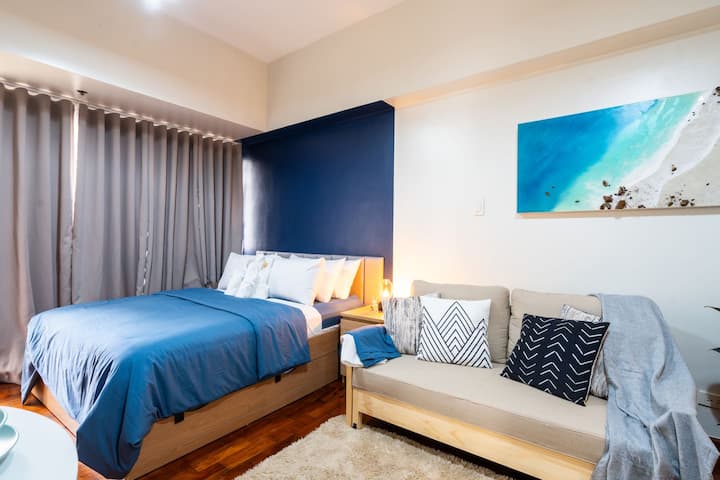 Nomad Nest | Cozy Studio Near Greenbelt W Balcony - Makati